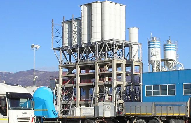Silos verticali monolitici SM e SZ per cemento | Poggi